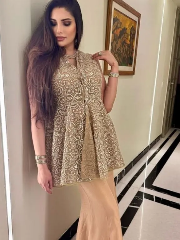 Zainab Ravdjee Biography, Age, Fiancé, Career, Net Worth, Family